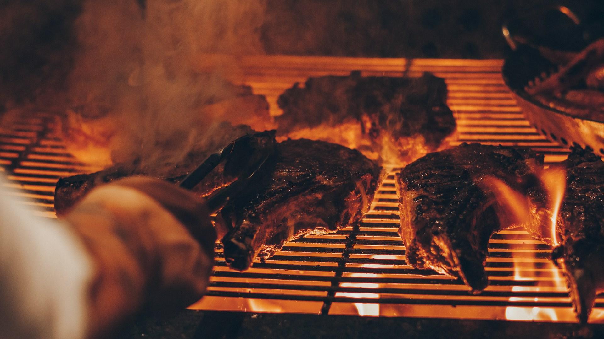 Where to Find the Best Smoked Meat in Montreal (2026 Guide)